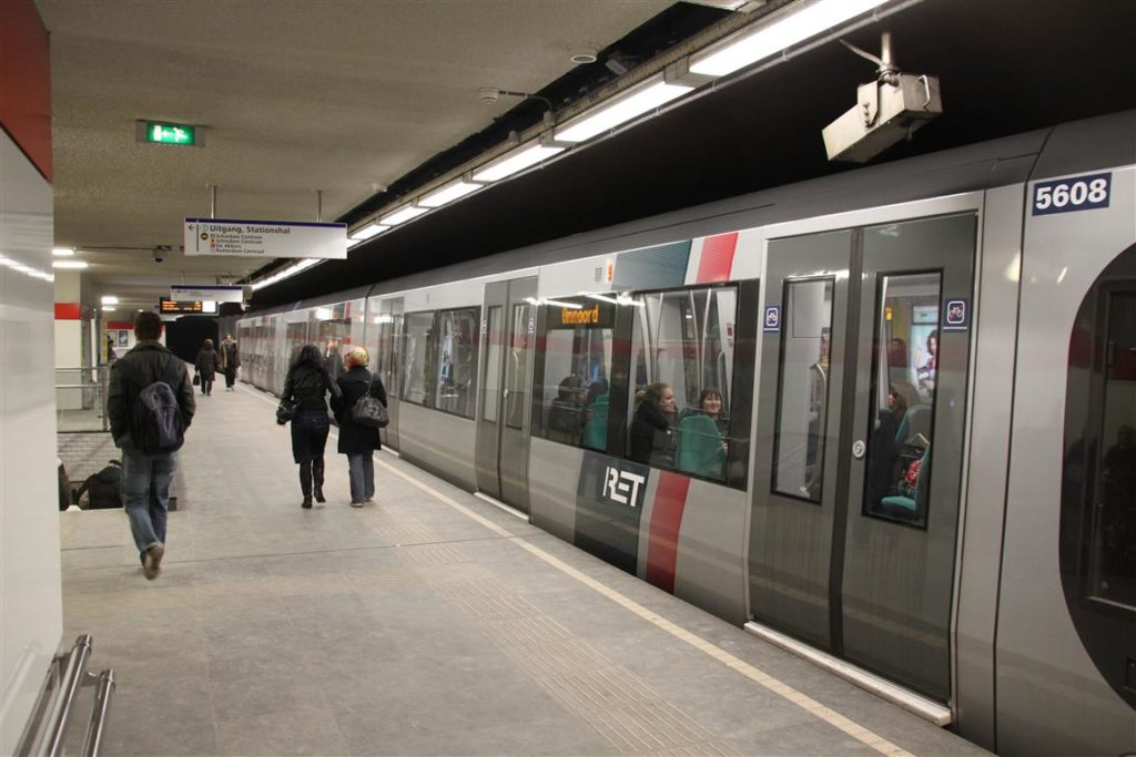 Vaker de metro in: lijn E rijdt vanaf 2033 elke vijf minuten tussen ...