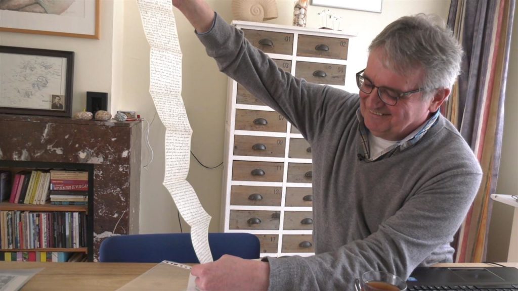 Peter Hartog eert (schoon-)vader met oorlogsverleden door zoektocht ...