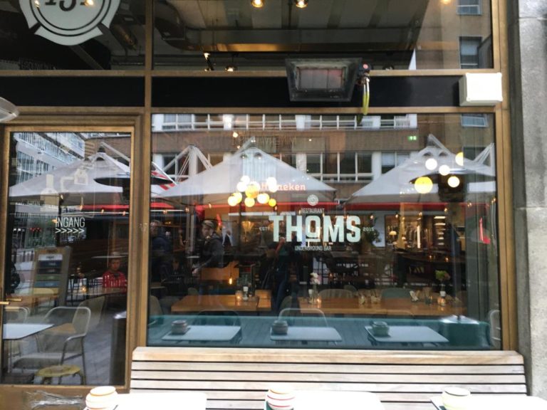 Thoms is het kabinet voor en sluit deuren wegens Coronavirus - OPEN ...