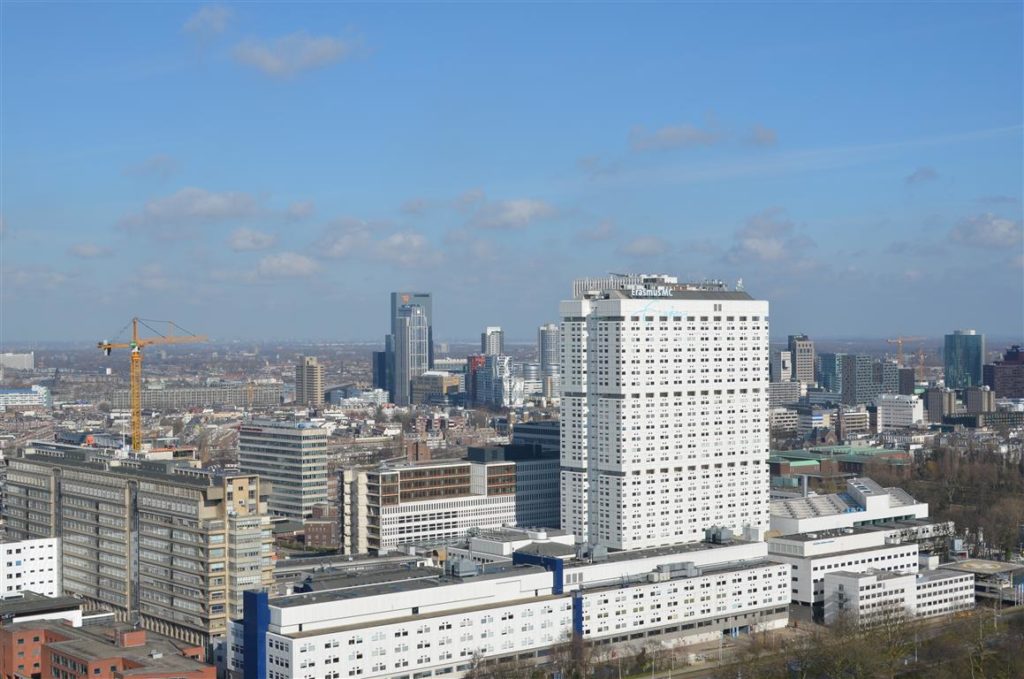 Rondkijken in nieuwbouw EMC tijdens de Dag van de Bouw - OPEN Rotterdam