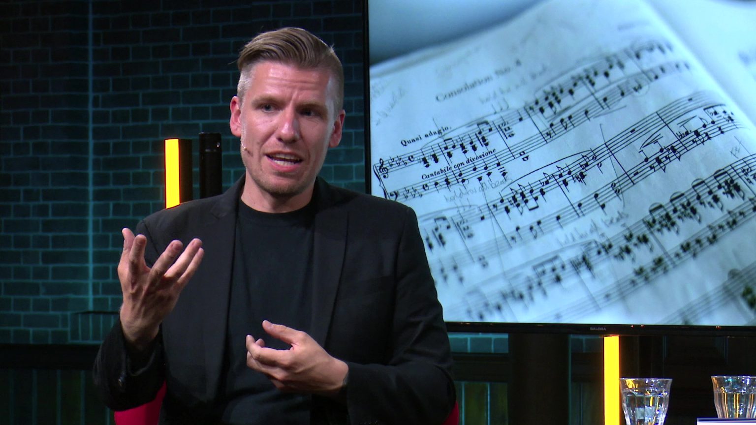 Julian Schaap over het belang van muziek en ons welzijn in Studio ...