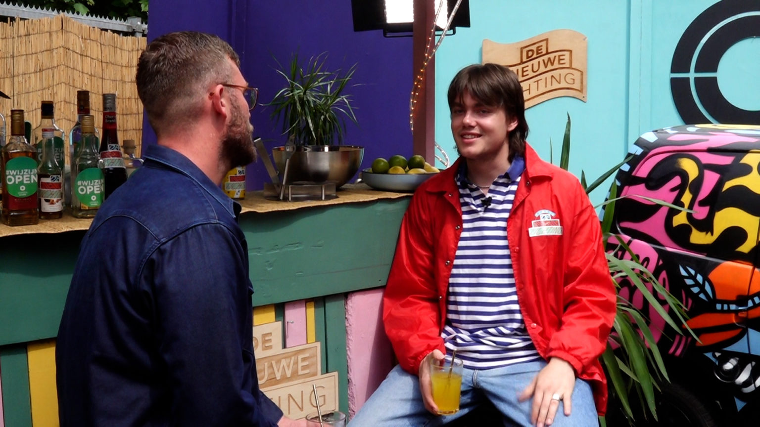 Bar De Nieuwe Lichting proost met Rotterdamse artiest LE MOTAT - OPEN ...