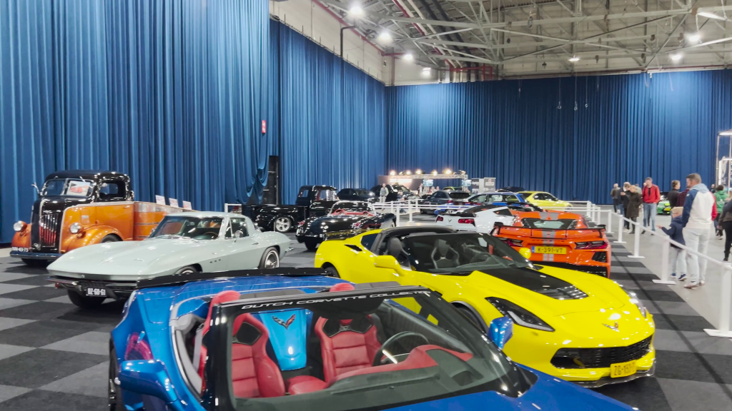 VIDEO | Autofans spotten meest bijzondere bolides tijdens 100 % Auto ...