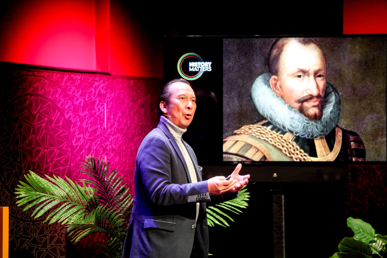 VIDEO | Schrijver Reggie Baay: ‘Geschiedenis heeft absoluut impact op ...