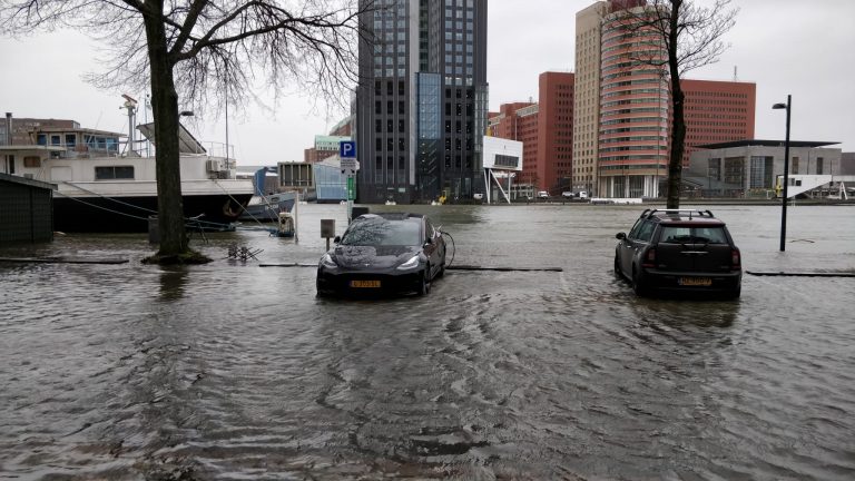 Al 750 jaar vecht Rotterdam tegen het water, maar hoe gaat dat met een stijgende zeespiegel ...