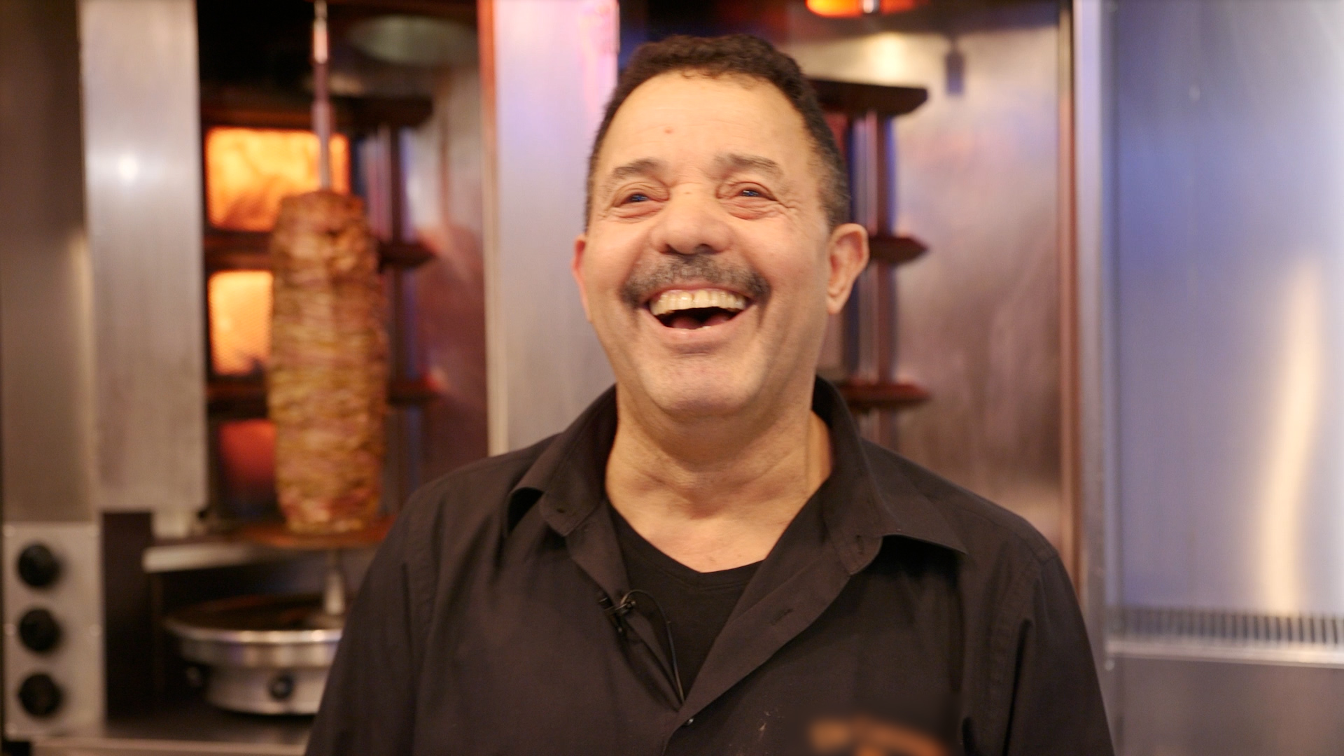 Twee shoarmazaken naast elkaar op de Witte de With: ‘Het is net als de ...