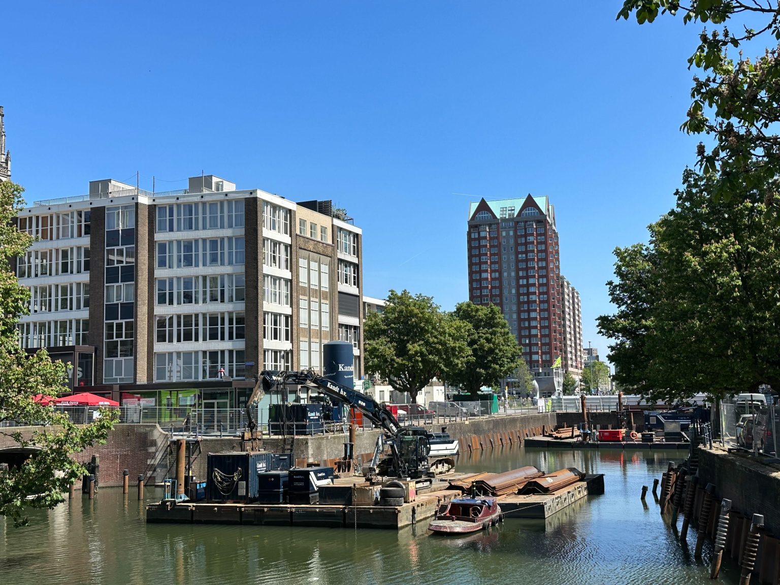 Het is zover: bouwwerkzaamheden Surfpark RiF010 in hartje Rotterdam ...