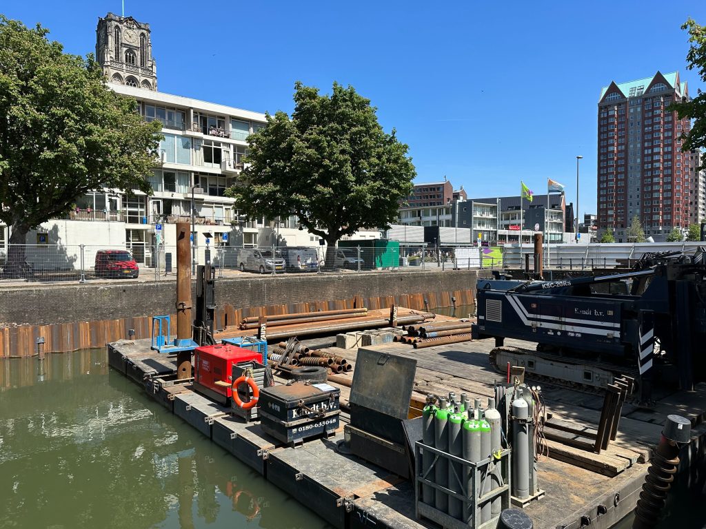 Het is zover: bouwwerkzaamheden Surfpark RiF010 in hartje Rotterdam ...