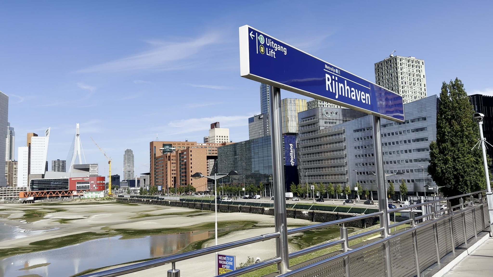 Een rondje langs de Rijnhaven; nieuw strand begin van toekomstig ...