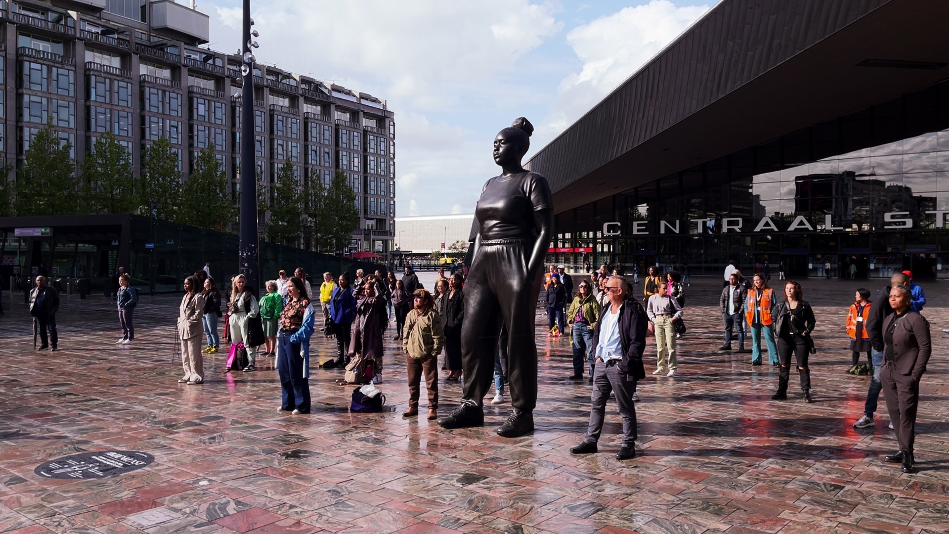 Diversity Day op Rotterdam Centraal: ‘Iedereen moet zichzelf kunnen ...