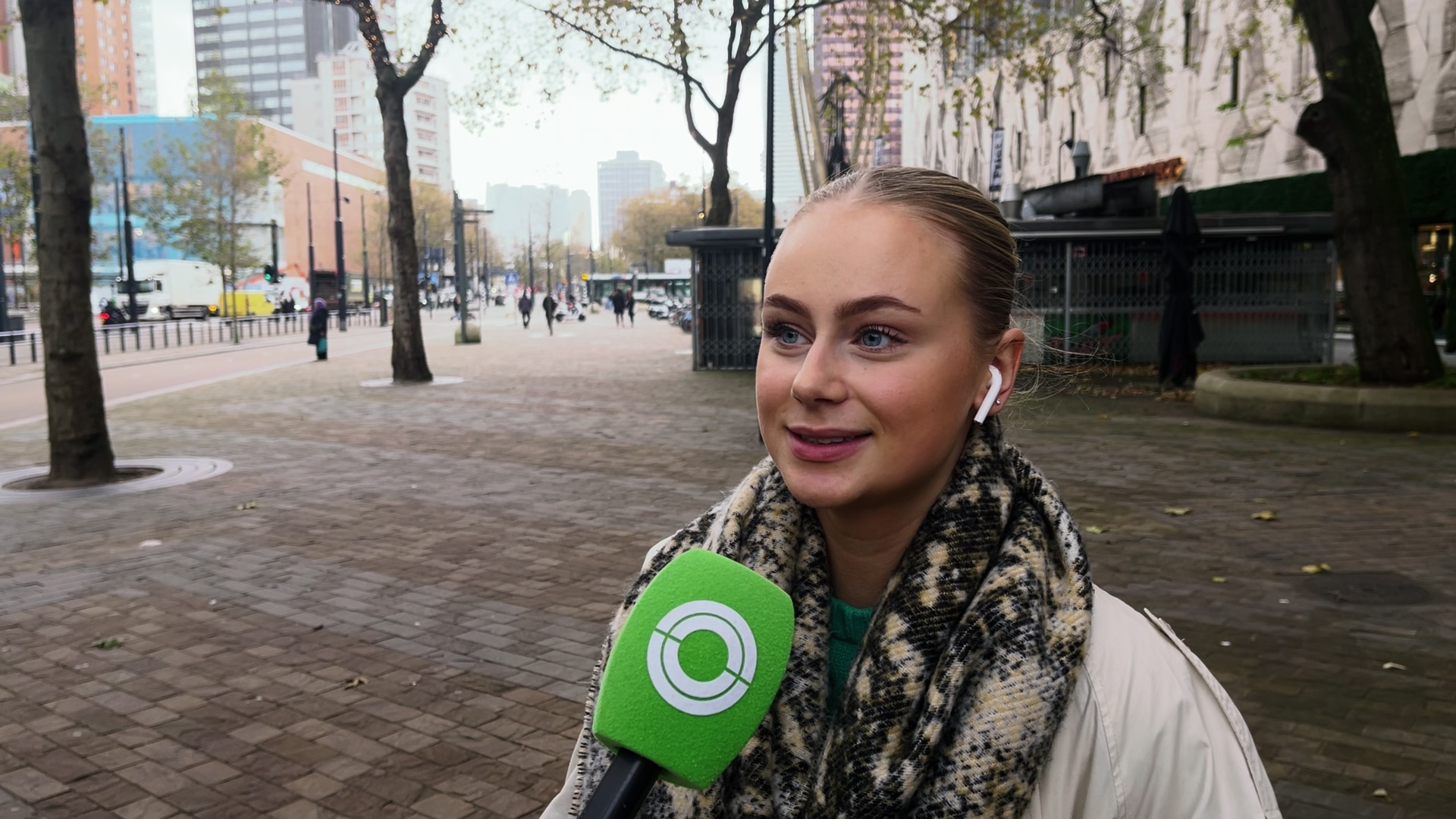 Waar bezuinigen de Rotterdammers niet op?: 'Ik bezuinig niet op Botox ...