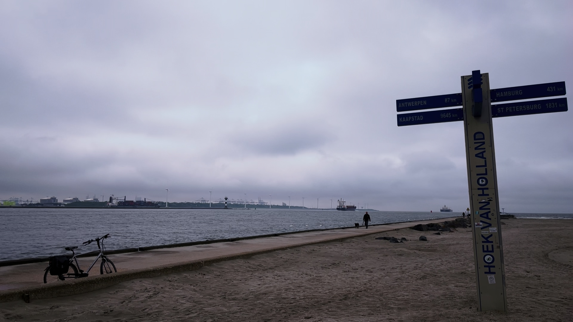 De laatste 600 meter van de Noorderpier Hoek van Holland wordt ...
