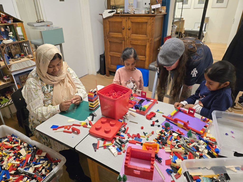 Kunstcentrum bouwt een Rotterdam ‘waar we allemaal blij van worden’ in ...